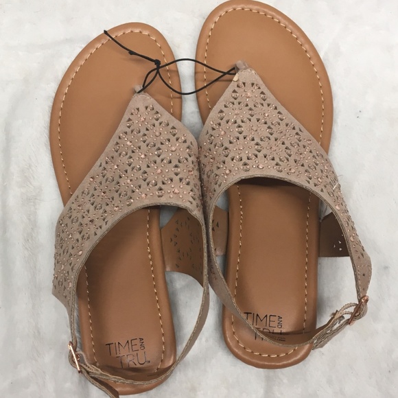 Time and Tru | Shoes | New Time And Tru Sandals Beige Nuetral Jewel ...